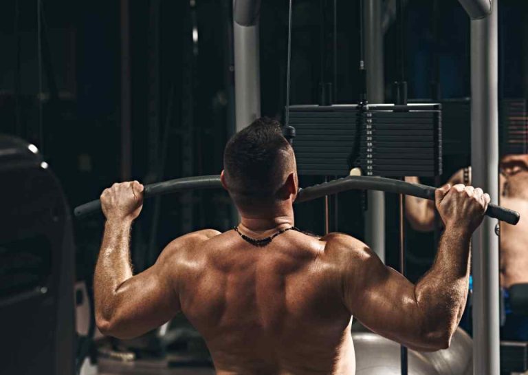5 Best Cable Back Exercises (Plus a 20-Minute Cable Back Workout)