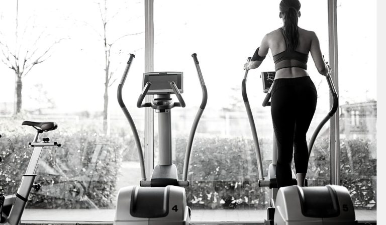 Why Do My Feet Go Numb on the Elliptical Trainer? (and How to Fix It ...