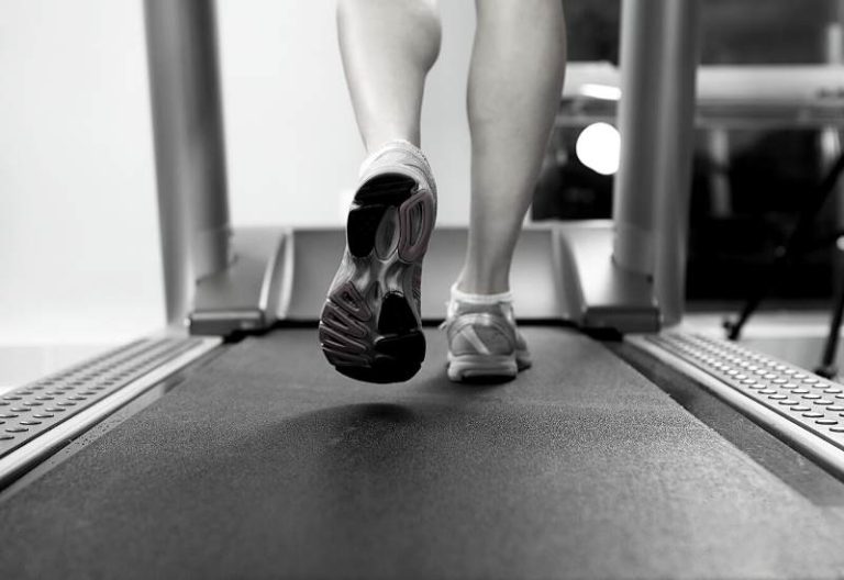 The 5 Best 30-Minute Treadmill Workouts (for Beginners, Fat Burning ...
