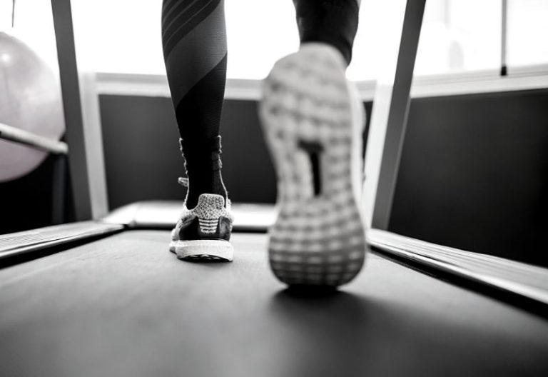 The Beginner’s Guide to Mastering the Treadmill Machine (Tips and ...